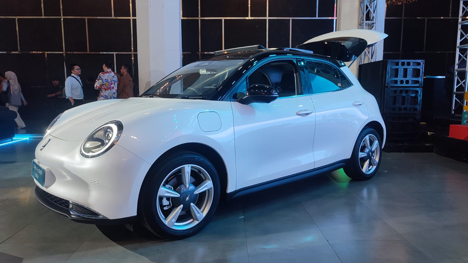 GWM ORA 03 , Mobil Listrik Retro Pintar Harga Mulai Rp300 Jutaan